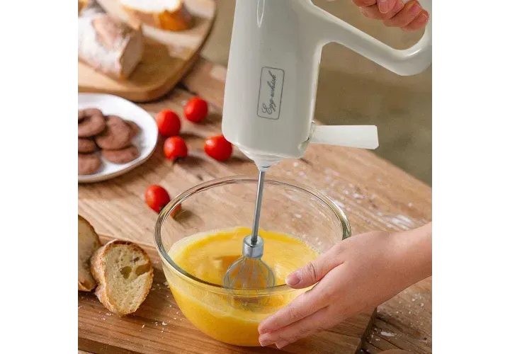 7 Rekomendasi Hand Mixer Mini Terbaik dengan Beragam Fungsi